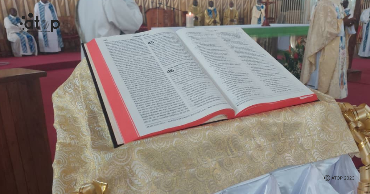 Togo : L'Eglise Catholique dédicace une nouvelle Bible Ewé